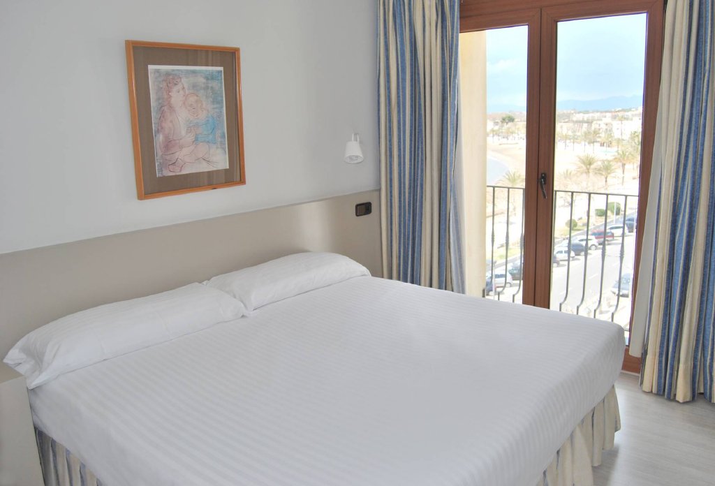 Habitaciones Hotel Marysol Roses Costa Brava | Vacaciones en Roses ...